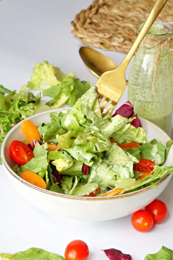Joghurtdressing Rezept - Schnell und Einfach zubereitet - Schnelles ...