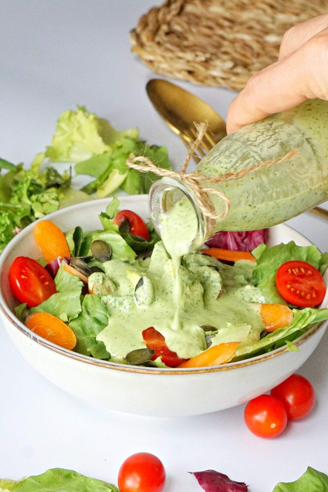 Joghurtdressing Rezept - Schnell und Einfach zubereitet - Schnelles ...