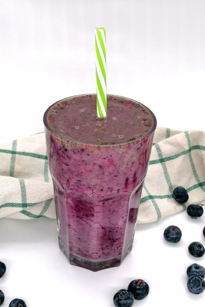 6 Smoothie Rezepte für jeden Tag - gesund, lecker & einfach