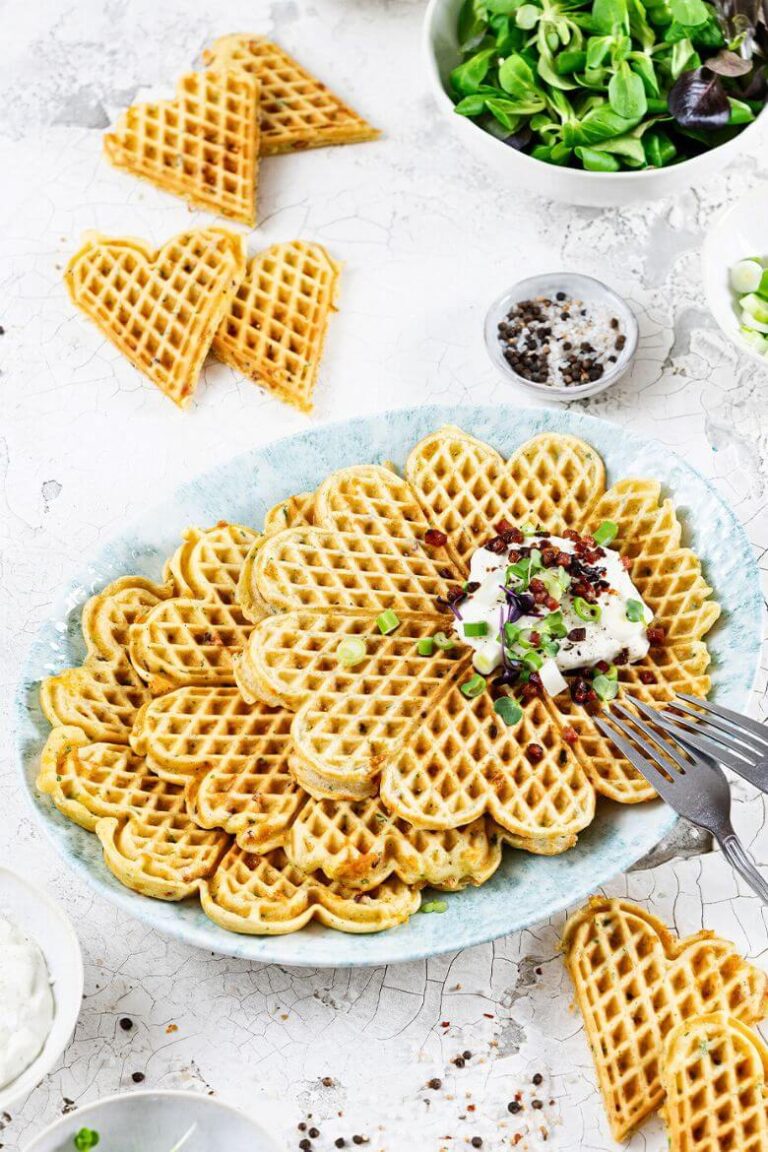 Herzhafte Waffeln mit Schinken und Käse (Grundrezept)