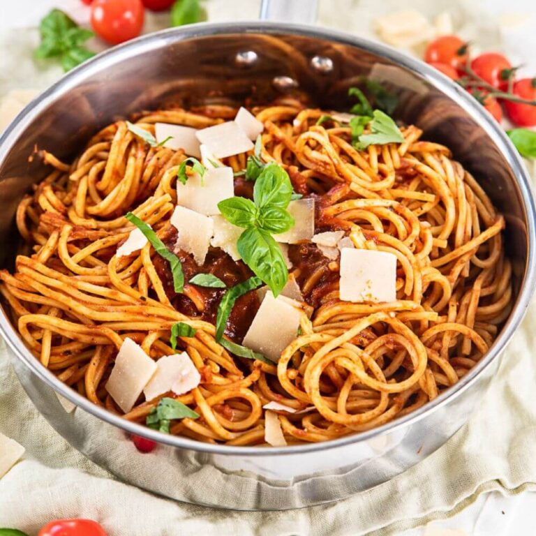 Spaghetti Napoli - italienisches Originalrezept